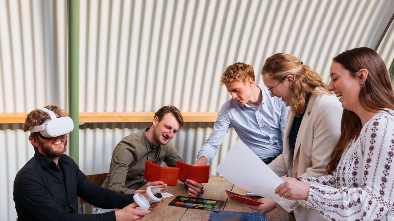 COMPETE&CONNECT - UP Digital